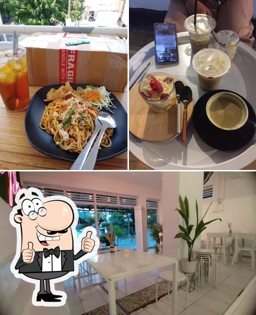 Say Story Pacitan cafe, Pacitan - Restaurant reviews