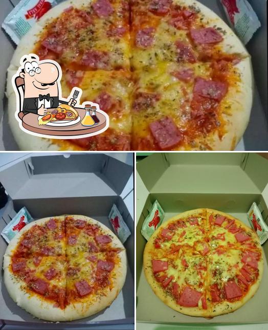 Cheesy 7 Puff Pizzas restaurant, West Jakarta