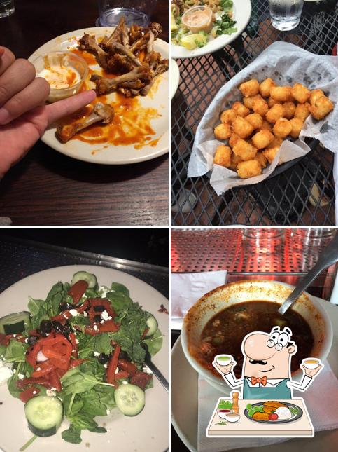 Hawkeye's Bar, Chicago, Polk - Restaurant menu, prices and reviews