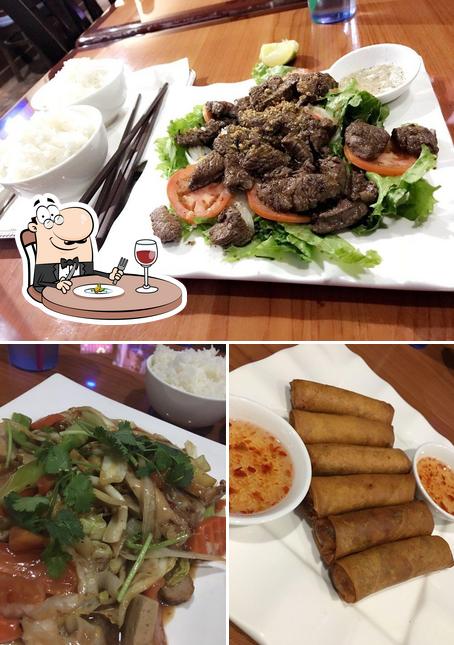 Blue Fin Bar & Grill in Portland - Restaurant menu and reviews