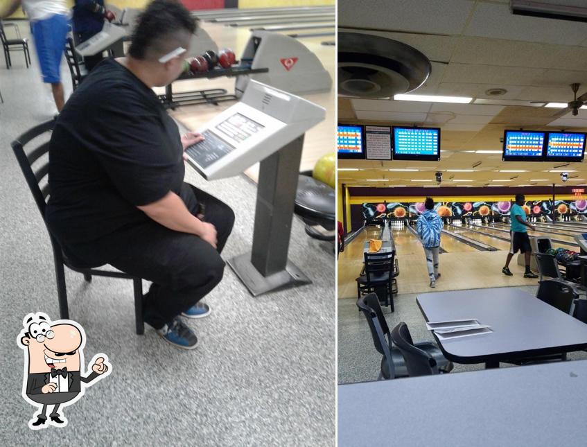 Crest Bowl in Florissant - Restaurant reviews