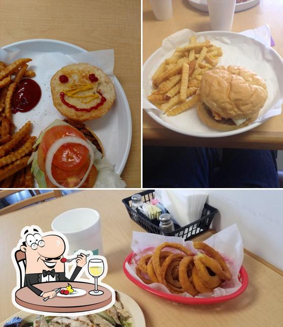 Burger House, 12430 TX-3 in Houston - Restaurant menu and reviews