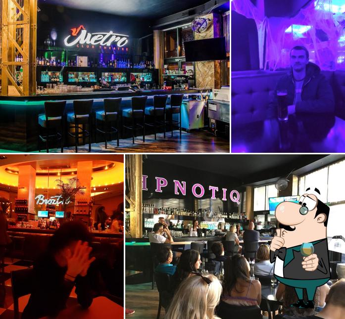 Metro Club Theatre, Budapest - Restaurant reviews