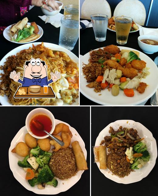 Phoenix Square, Winnipeg - Restaurant menu, prices and reviews