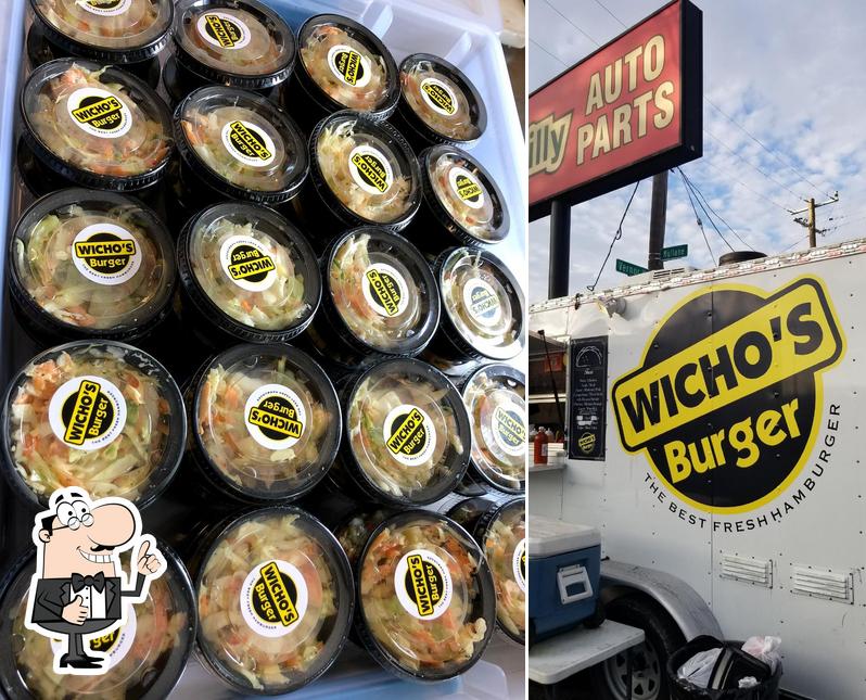 Wicho's burger, Detroit - Restaurant menu, prices and reviews