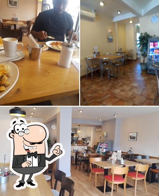 Shirley Cafe, 219 Wickham Rd in Croydon - Restaurant menu and reviews