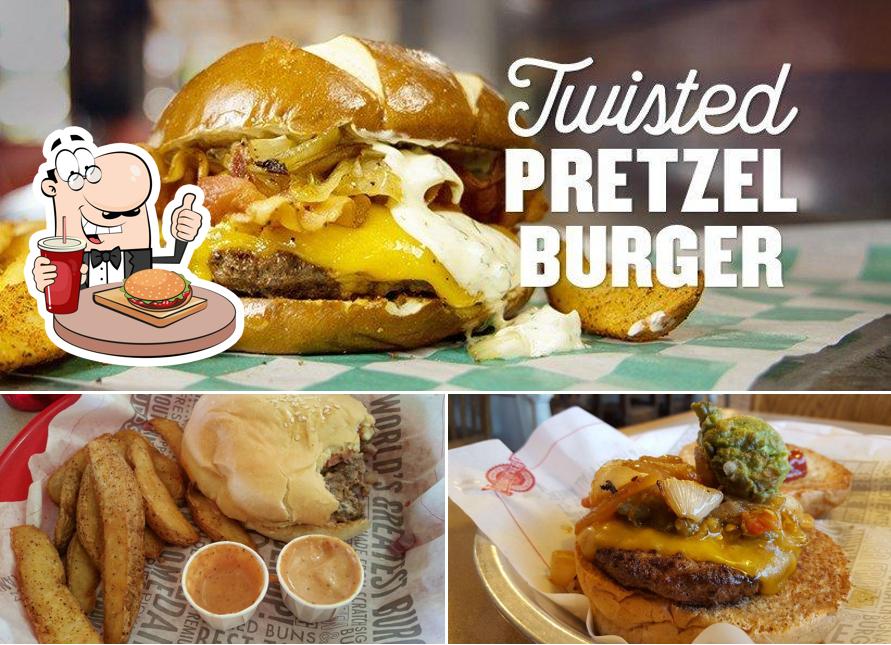 Menu of Fuddruckers, Albuquerque, Yale Blvd SE - american restaurant ...