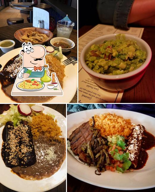 Los Cuernos, Jersey City - Restaurant menu, prices and reviews