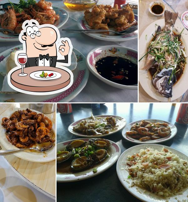 Wai Kee Seafood Restaurant, Hong Kong, 索罟灣第一街 3-4 索罟灣碼頭 - Restaurant ...