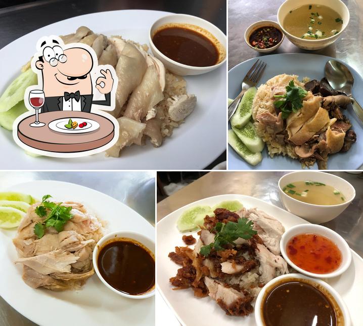 Lan Fa Betong Hainanese Chicken Rice - ลั่นฟ้า ข้าวมันไก่เบตง ...