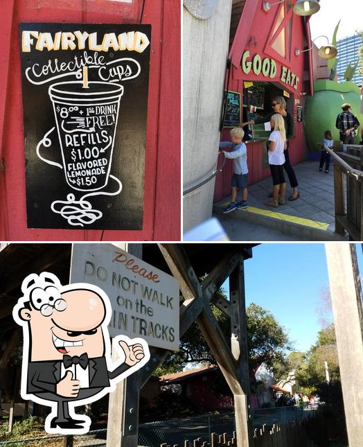 Johnny Appleseed Café in Oakland