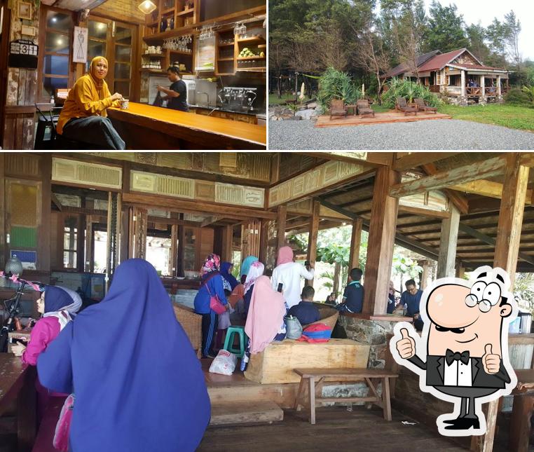 Maha Corner cafe, Meunasah Lambaro - Restaurant reviews