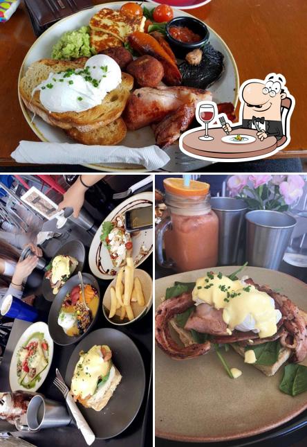 Deedot Coffee House in Holland Park West - Restaurant menu and reviews