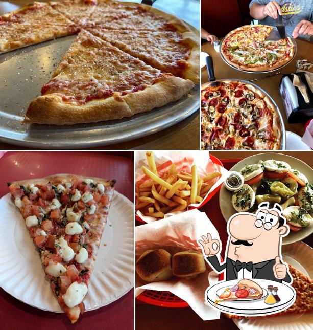 Best new York–Style Pizza in Leavells restaurants, winter 2024 ...