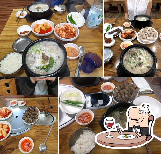 Seoil Sundaeguk 1 restaurant, Seoul, 367-33 신대방제2동 - Restaurant reviews