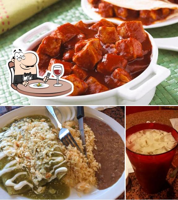 La Original, 1011 E Pioneer Pkwy in Arlington - Restaurant menu and reviews