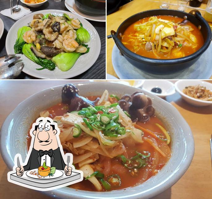 Hyeongyeong restaurant, Suwon-si, -5 Maetan-dong - Restaurant reviews