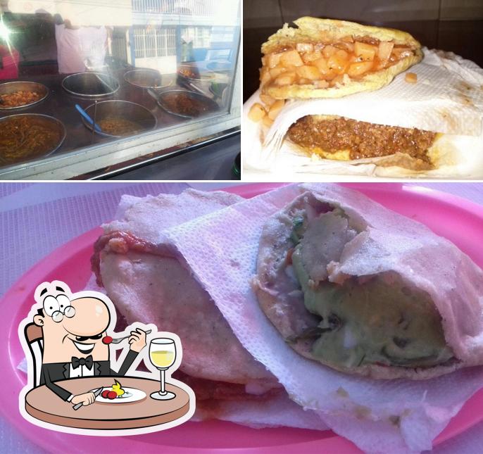 Gorditas las chiquiadas restaurant, Aguascalientes, Campeche 412 ...
