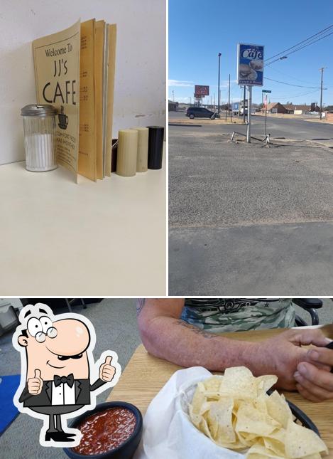 J J's Cafe in Slaton - Restaurant menu and reviews
