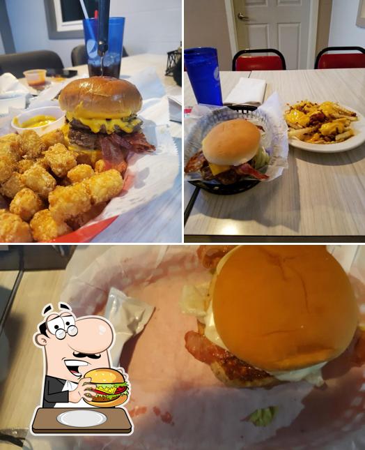 Legacy Bar & Grill, 127 N Harvard Ave in Harvard - Restaurant reviews
