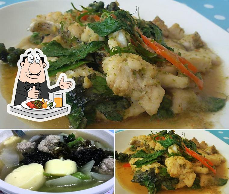 Baan Pai Kitchen restaurant, Nong Kae, HW5W+QW5 ซอย อร เว ศ ...