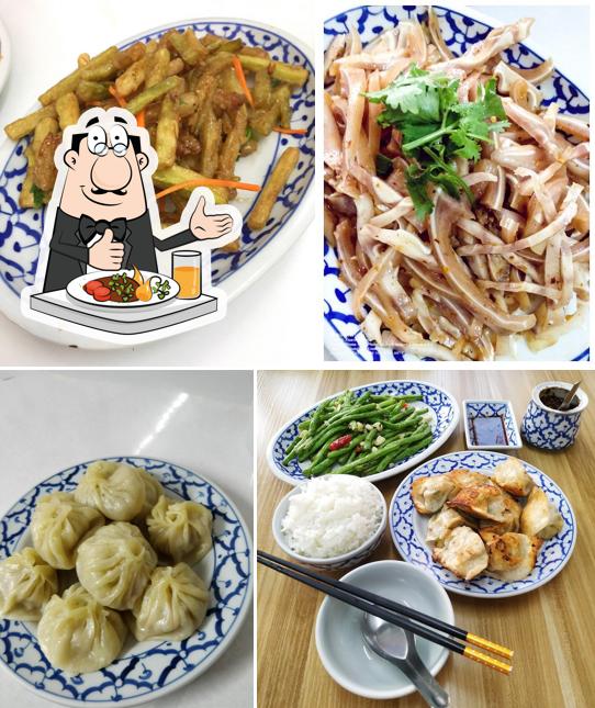 Sun Moon Chinese Food, Bangkok - Restaurant menu, prices and reviews