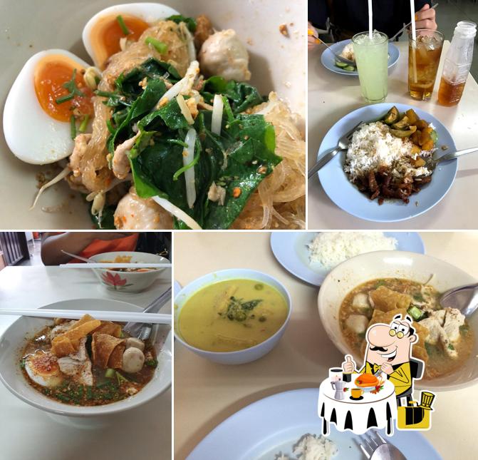 Restaurante Khrua Phuket Lai Khram, Chiang Mai, 1/10 Suthep Rd ...