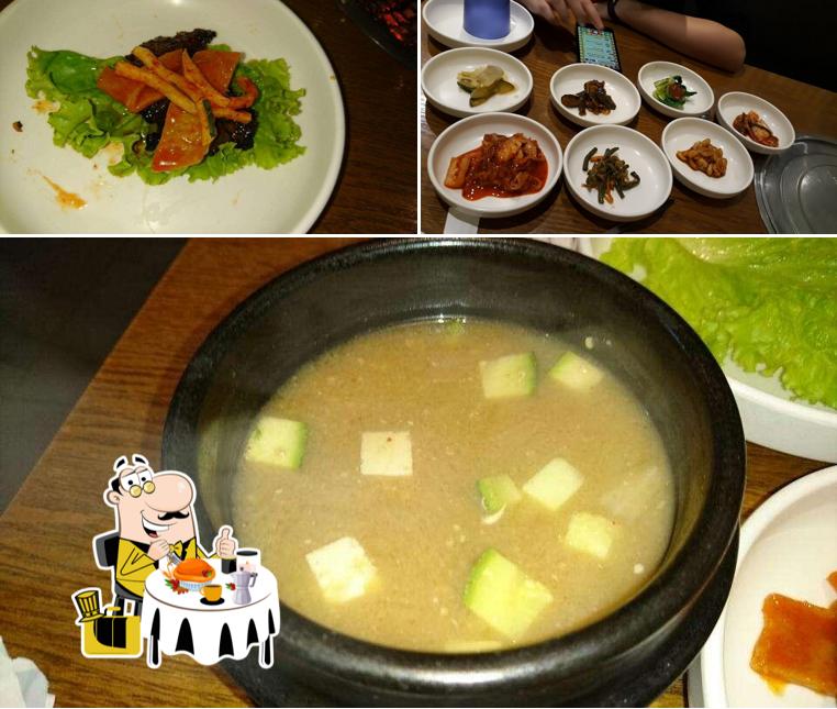 Captain Hwang restaurant, Makati - Restaurant menu and reviews