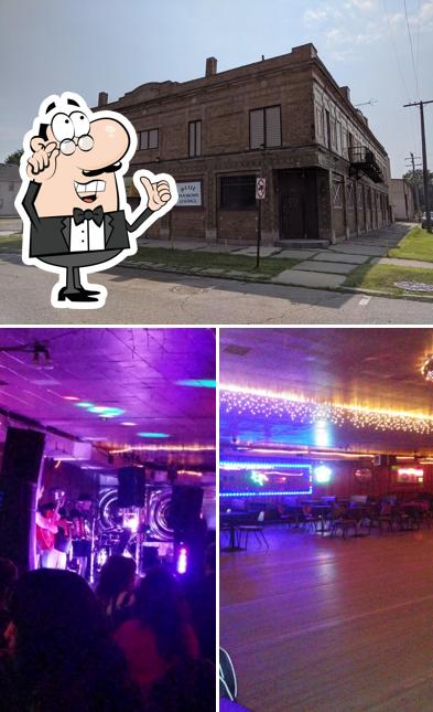 Blue Phoenix Night Club in Detroit - Restaurant reviews