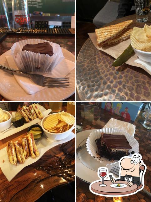 The Whining Pig Downtown in Phoenix - Restaurant menu and reviews