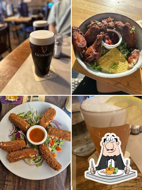Wayne's Bar, Nice - Restaurant menu, prices and reviews