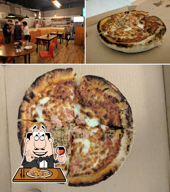 Santa Pizza, Playa del Carmen - Restaurant menu, prices and reviews