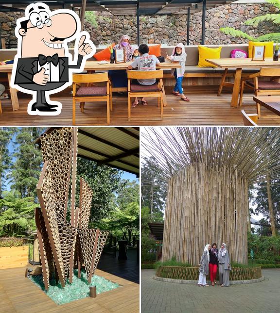 Restaurante Dusun Bambu, Bandung, Jl. Kolonel Masturi No.KM. 11 ...