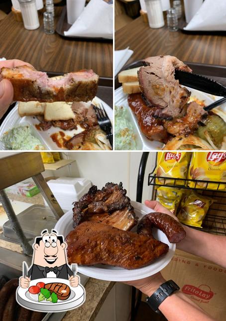 Frontier Bar B Que, Edna - Restaurant menu, prices and reviews