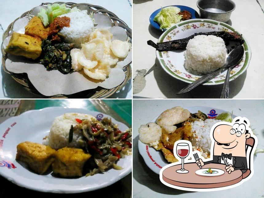 Lesehan Warung POK ATIK "NASI GORENG 6 MACAM", Terkenal Nasgor Terinya ...