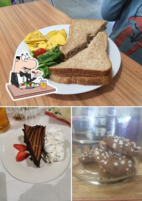 Gateway Cafe, Peacehaven - Restaurant menu, prices and reviews