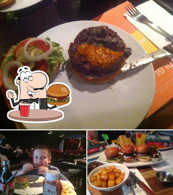 Burgus Burger Bar, Rehovot - Restaurant menu, prices and reviews