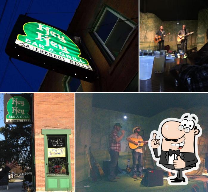 Hey Hey Bar & Grill in Columbus - Restaurant menu and reviews