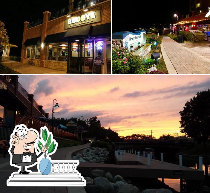 Buddyz Pizzeria in McHenry - Restaurant reviews