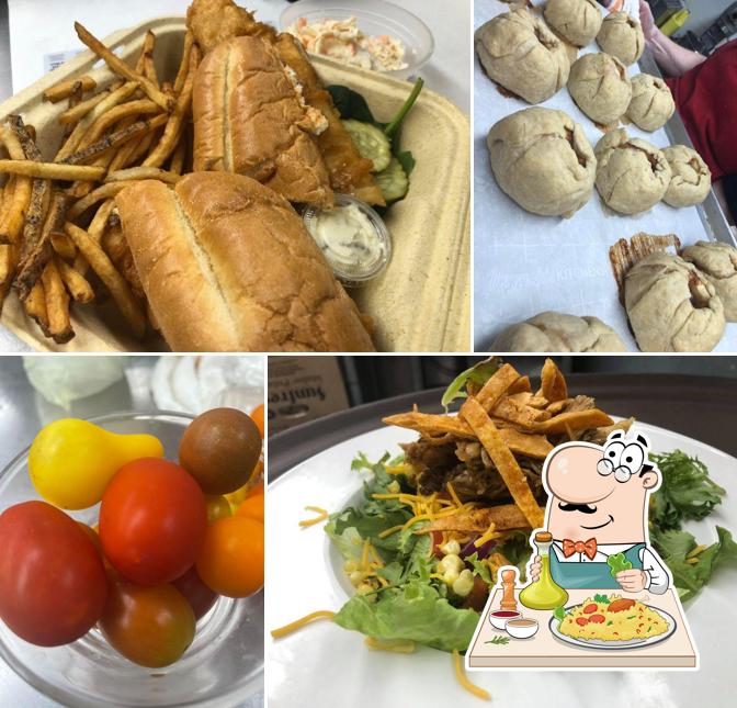 Evolution Grille, 1186 Butler Rd in Freeport - Restaurant menu and reviews