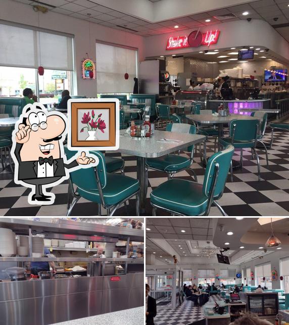 Legends Grill, Detroit - Restaurant menu, prices and reviews