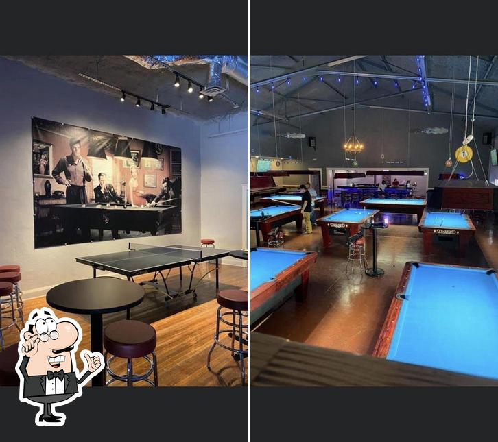 Broad St Billiards in Wichita Falls - Restaurant reviews