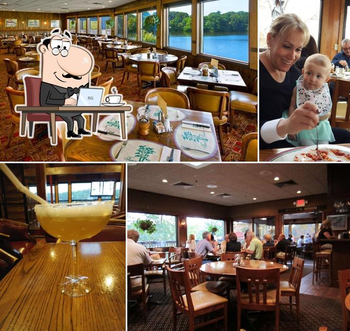 Twin Oaks Restaurant, Cranston - Restaurant menu, prices and reviews