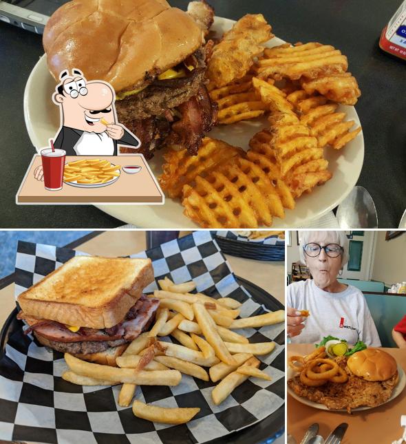 Poppys Place Llc, Centralia - Restaurant menu, prices and reviews