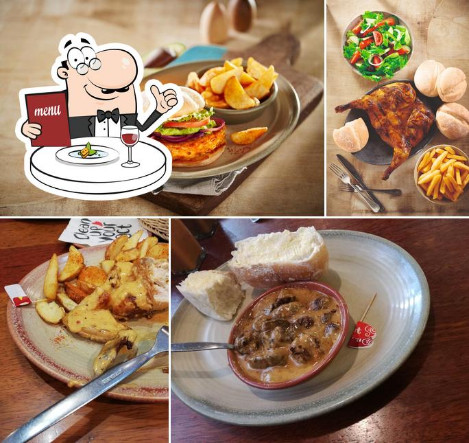 Nando's Phoenix restaurant, Phoenix, 19 Parthenon St Shop 46 ...
