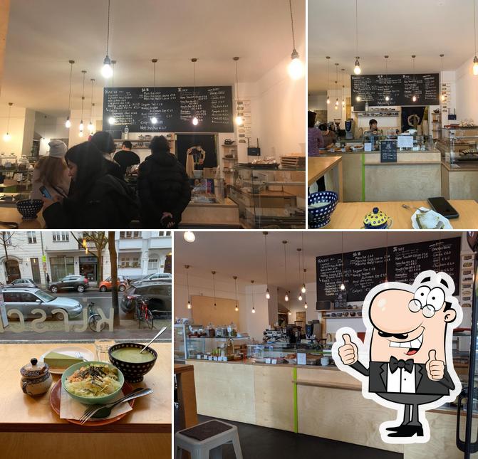 Kame Berlin Japanese Food and Snacks cafe, Berlin, Leibnizstraße 45 ...
