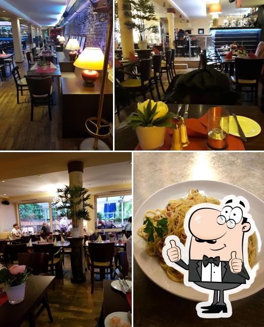 Mauerwerk Mediterran restaurant, Neuss, Hamtorwall 15-17 ...