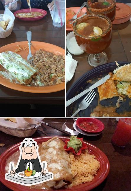 Las Rocas Bar & Grill in Castaic - Restaurant menu and reviews