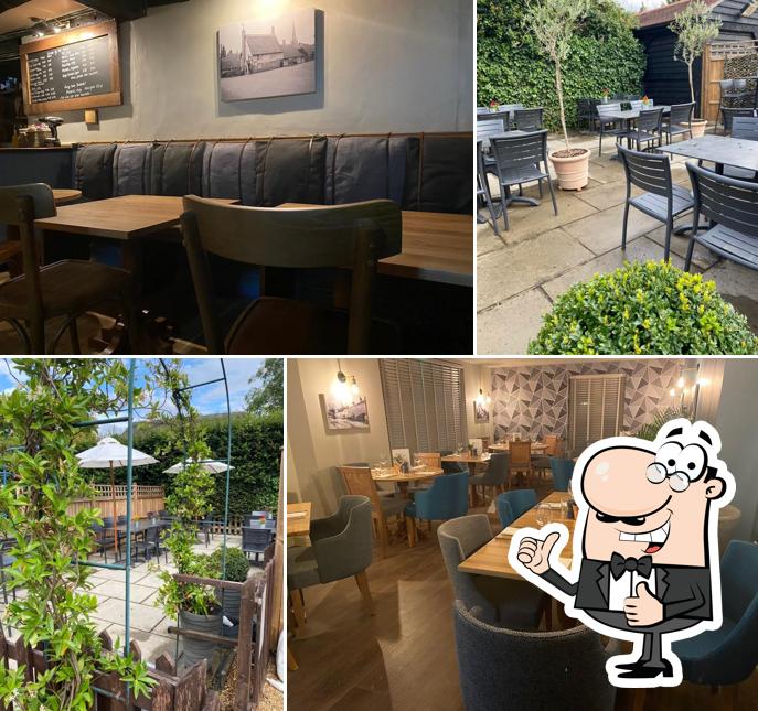Axe and Compass in Fenstanton - Restaurant menu and reviews