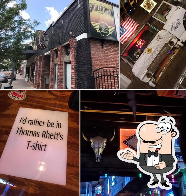 Yeehawg, Fayetteville - Restaurant menu, prices and reviews